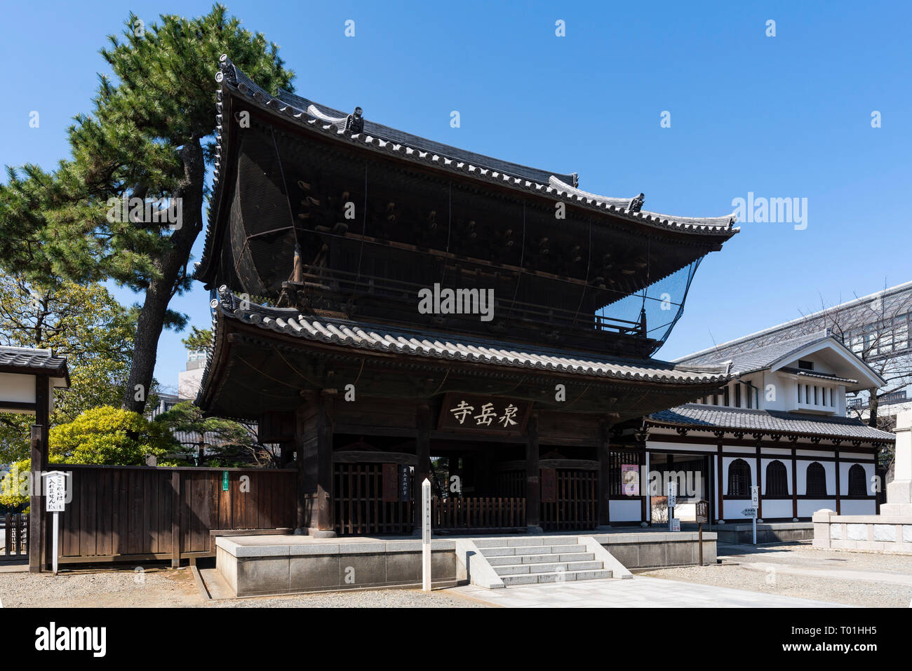 Sanmon gate, Sengaku-ji, Minato-Ku, Tokyo, Japan. Here is famous for ...