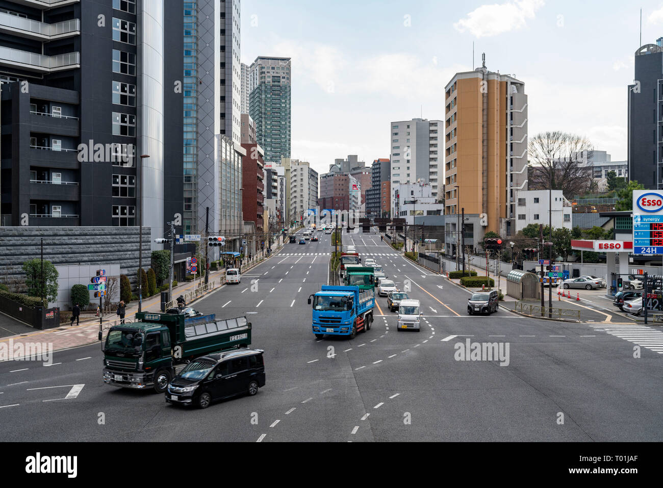 Japan National Route 1 ( Sakurada street ), near Shirokane-takanawa ...