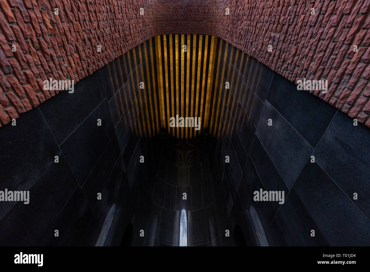 NOA Building, Minato-Ku, Tokyo, Japan. Designed by Seiichi Shirai ...