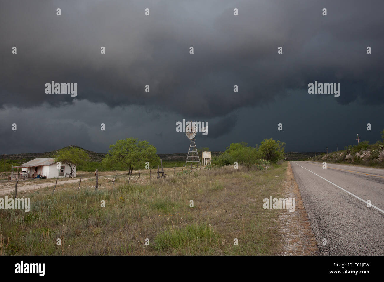 Texas desert ominous hi-res stock photography and images - Alamy