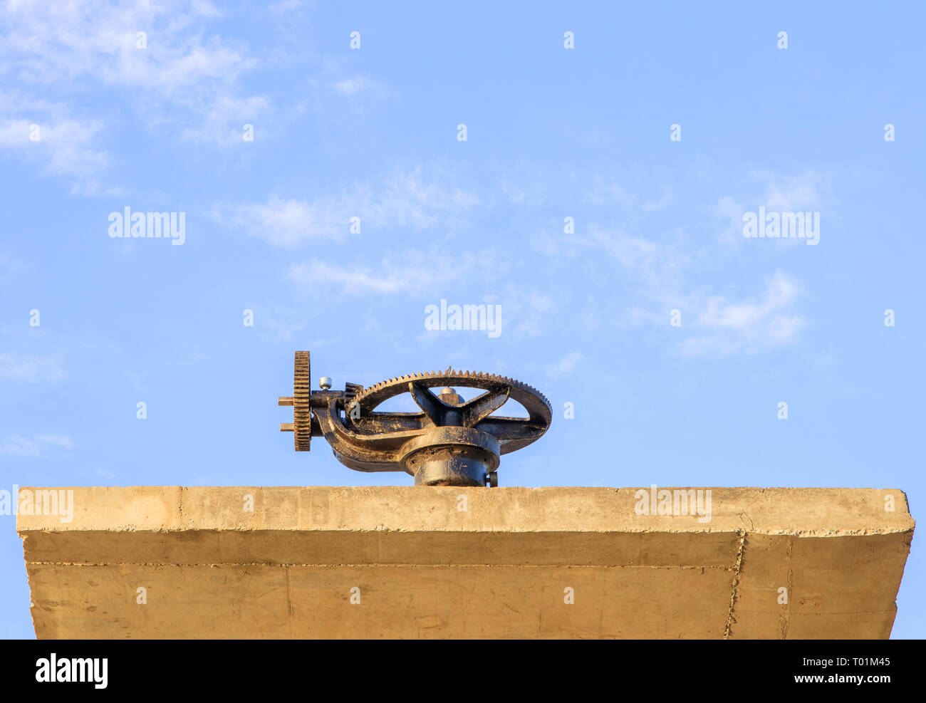 Helical gear hi-res stock photography and images - Alamy