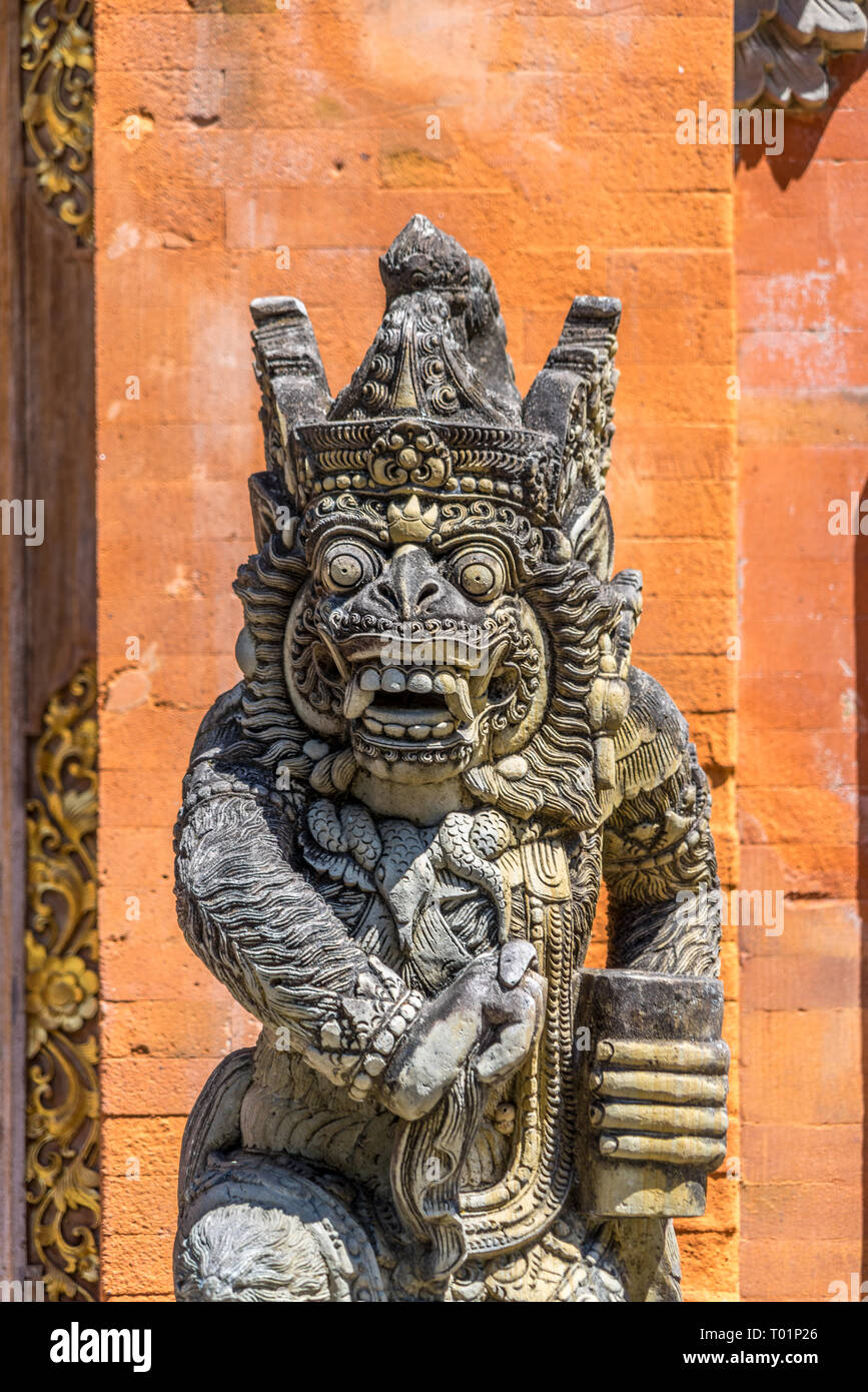 Dvarapala Guardian, Carved stone sculpture at Pura Tirta Empul temple ...