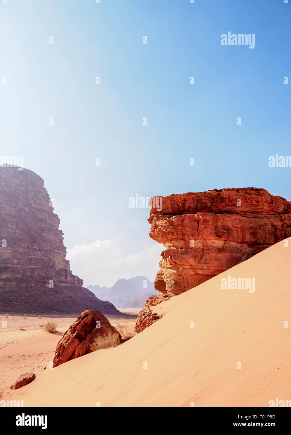 Landscape of Wadi Rum, Aqaba Governorate, Jordan Stock Photo - Alamy