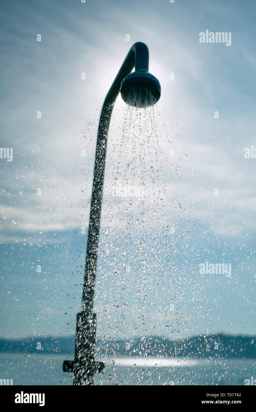 Outdoor shower hi-res stock photography and images - Alamy