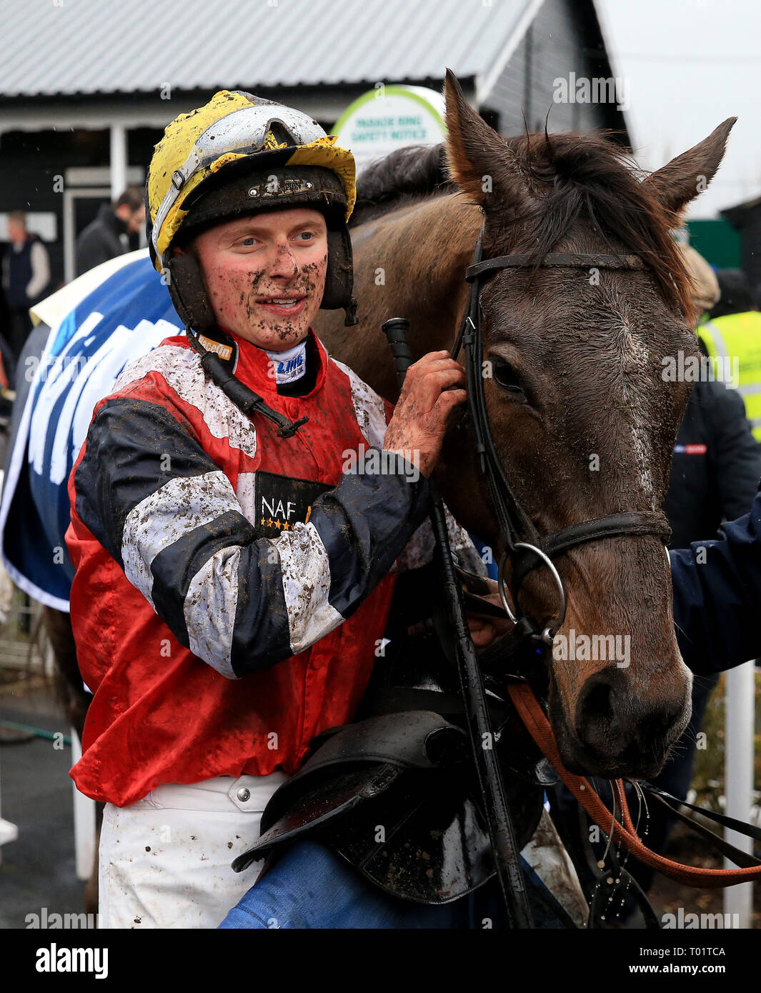 Marstons 61 deep midlands grand national race uttoxeter racecourse hi ...