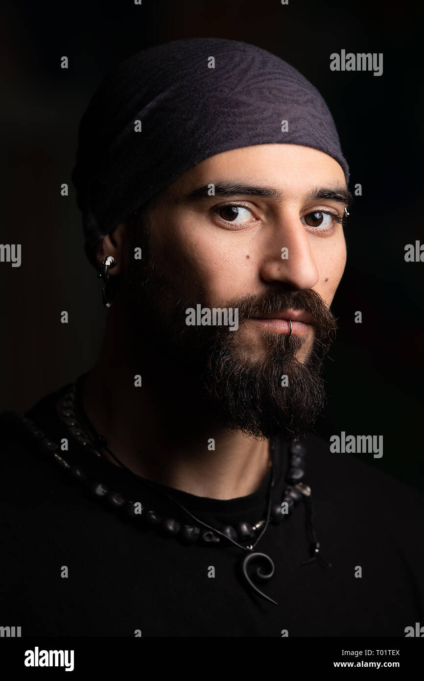 Iraqi man hi-res stock photography and images - Alamy