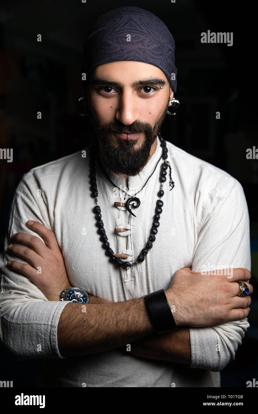 Iraqi man hi-res stock photography and images - Alamy