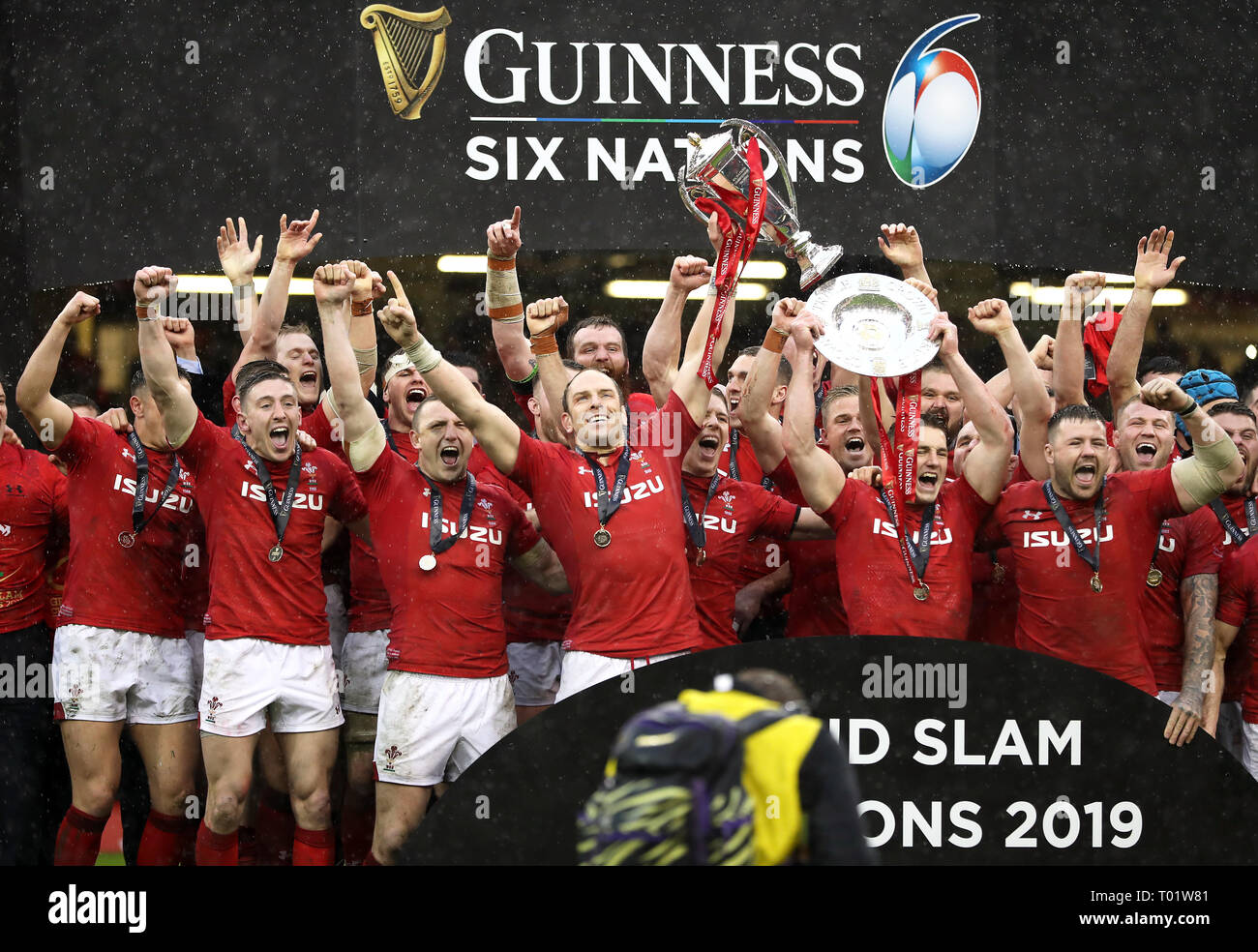 Six nations trophy lift hi-res stock photography and images - Alamy