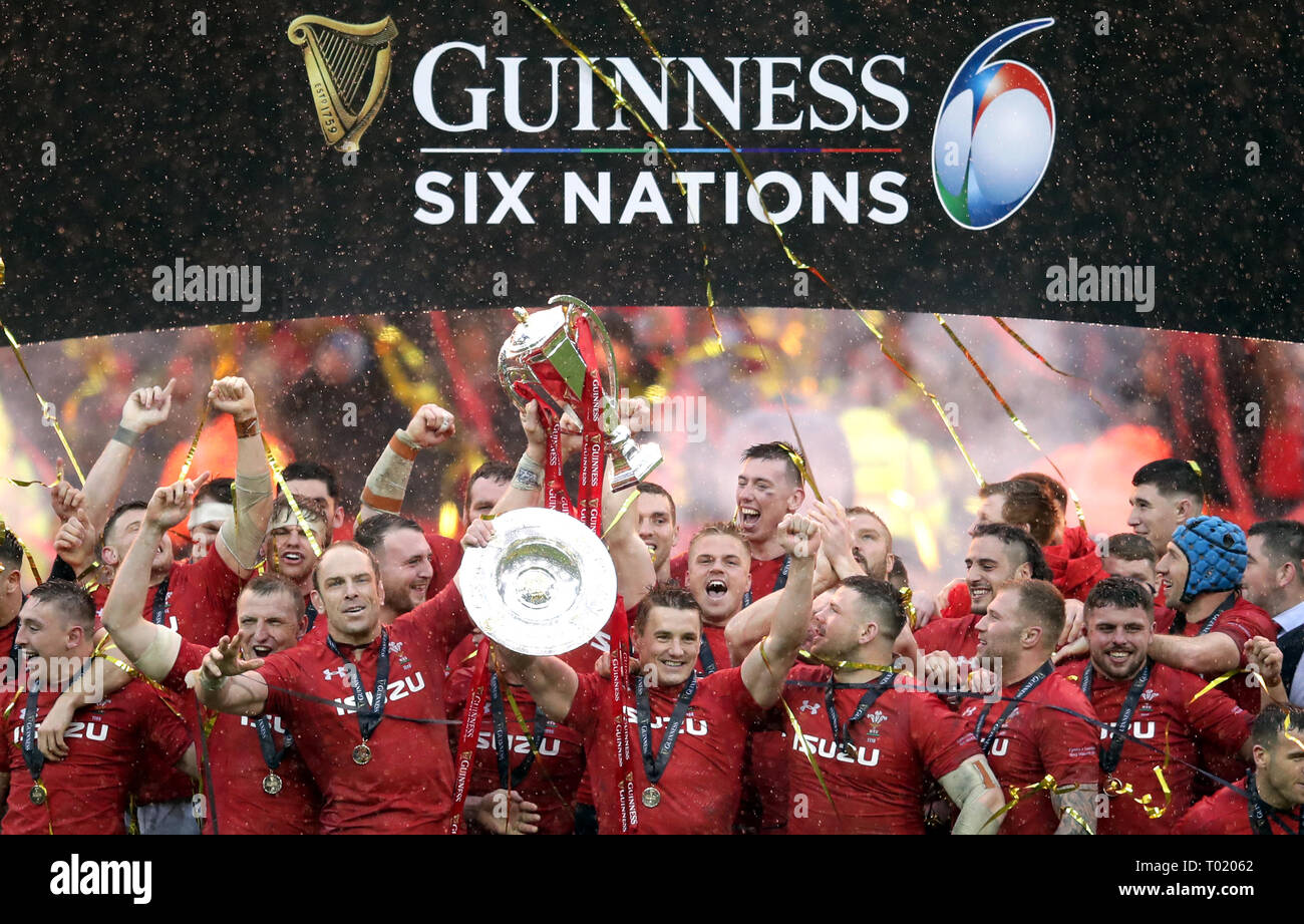Six nations trophy lift hi-res stock photography and images - Alamy