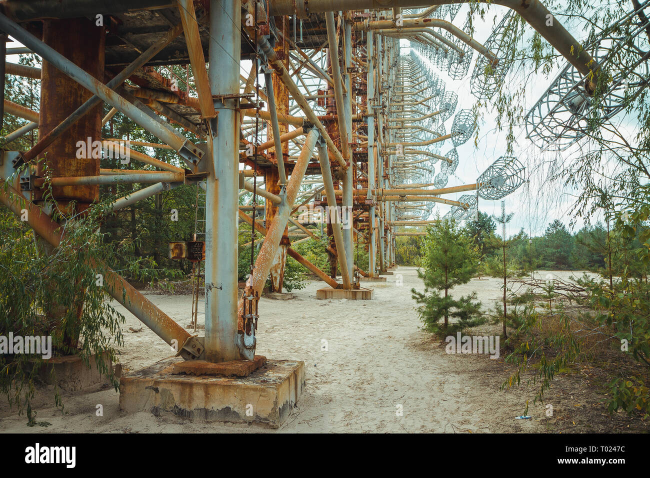 Duga - Soviet over-the-horizon OTH radar system. Duga-3 Russian ...