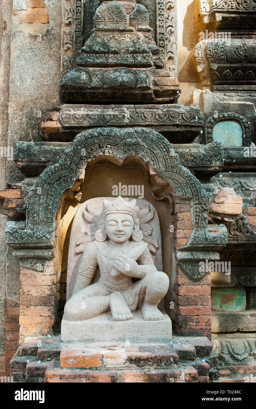 Old bagan artwork hi-res stock photography and images - Alamy