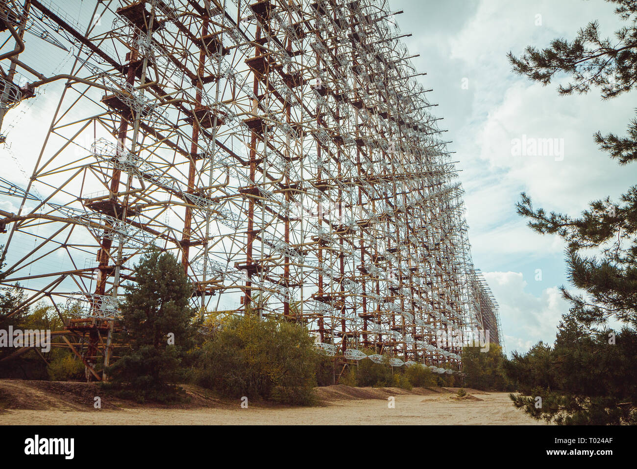 Duga - Soviet over-the-horizon OTH radar system. Duga-3 Russian ...