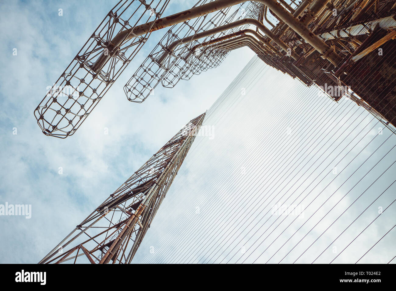 Duga - Soviet over-the-horizon OTH radar system. Duga-3 Russian ...