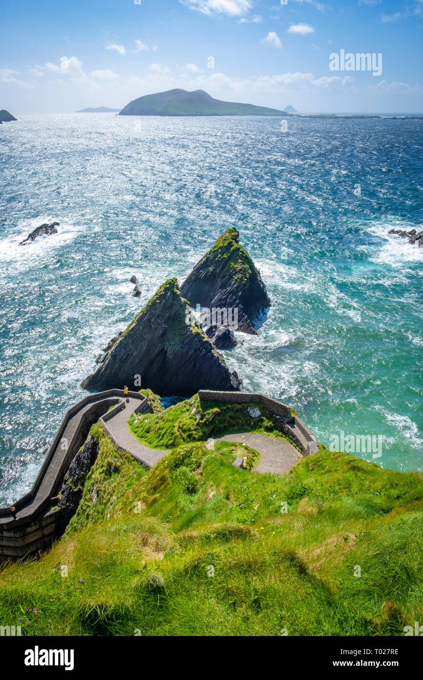 Dunquin pier hi-res stock photography and images - Alamy