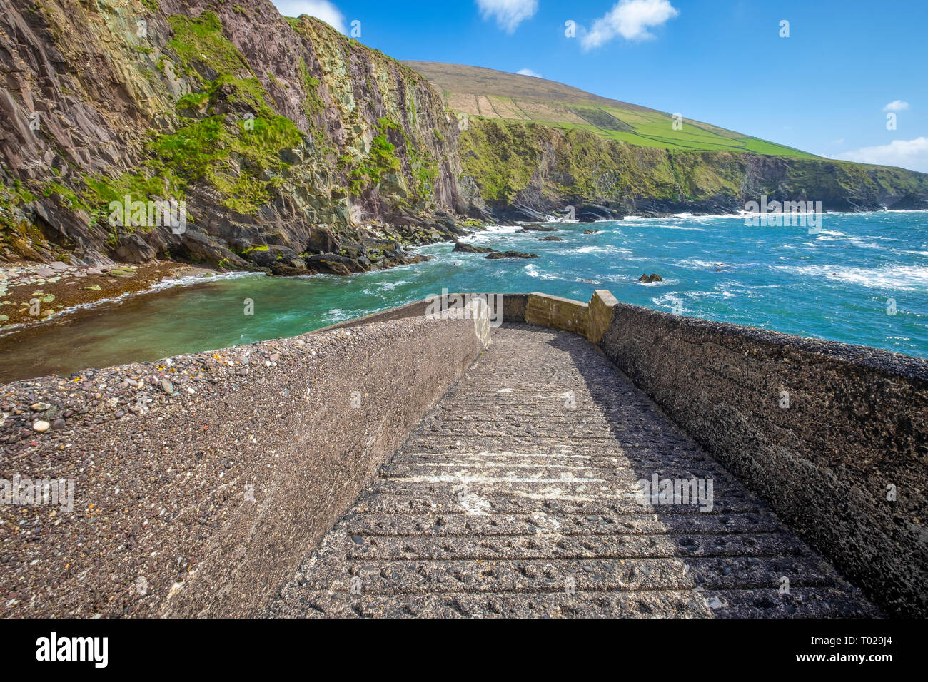Dunquin Pier on Dingle Peninsula, Co Kerry, Ireland Stock Photo - Alamy