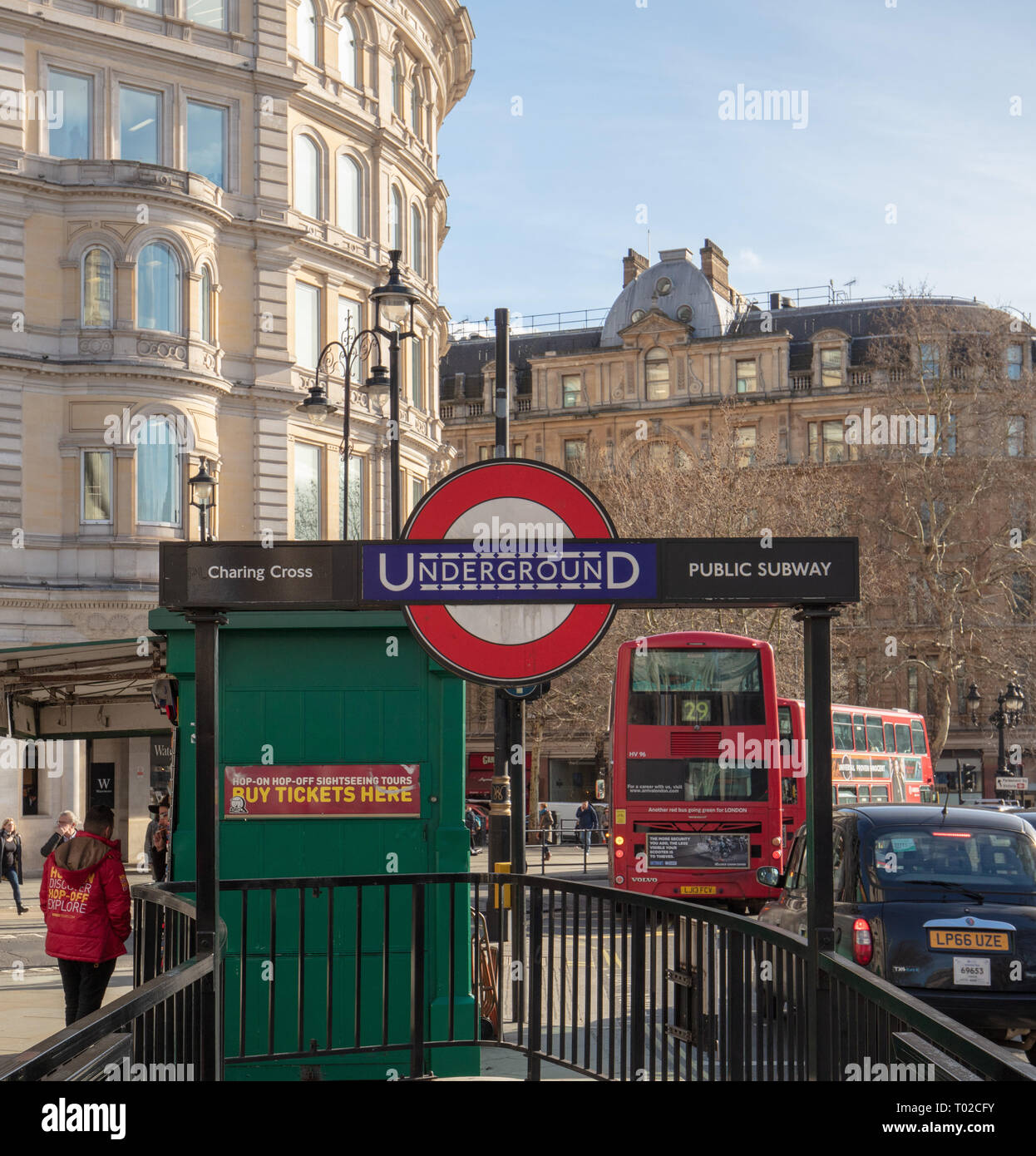 Subway sign and entrance of London of Charing Cross Underground Stock ...