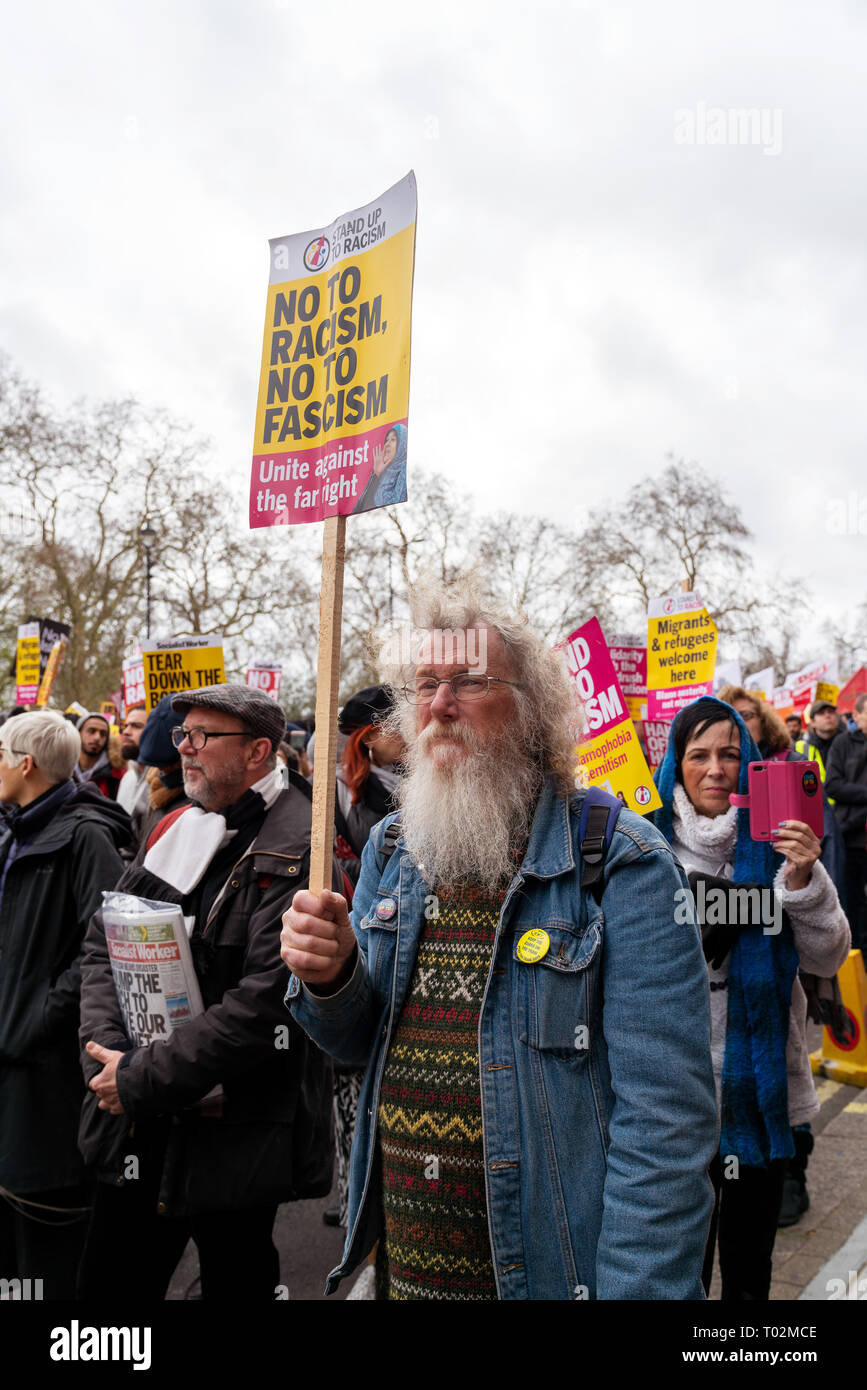 Racial equality protest hi-res stock photography and images - Alamy