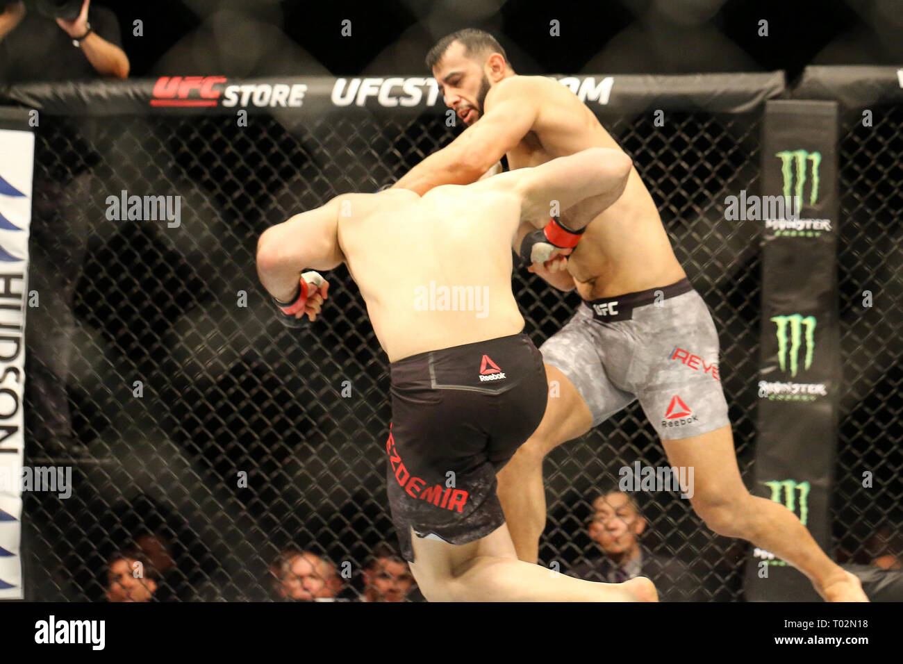 London, UK. 16th March 2019. Dominick Reyes (Blue Corner) defeats ...
