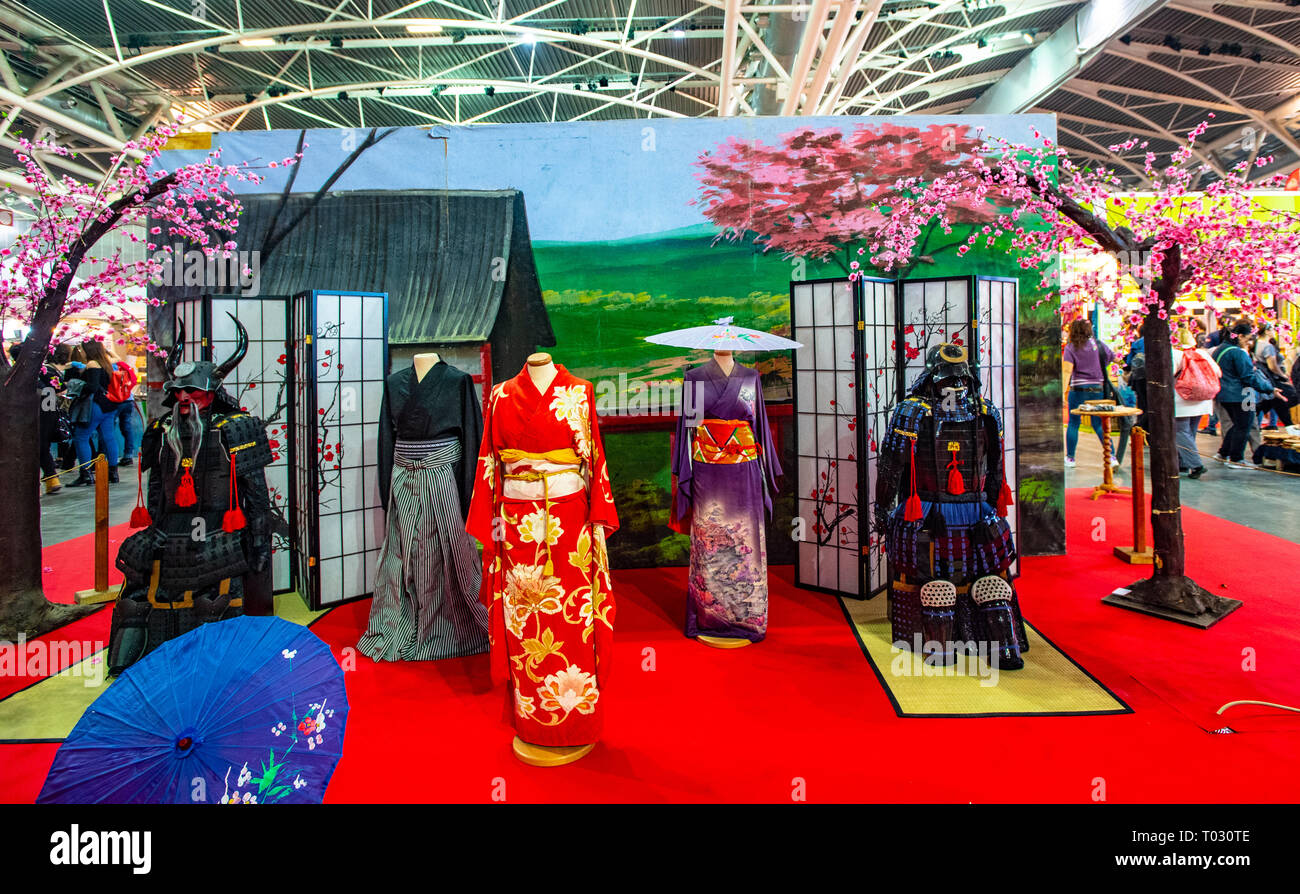Festival of Orient - Japan - traditional clothes and samurai armor ...