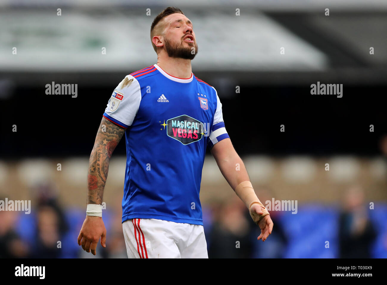 Luke chambers nottingham forest hi-res stock photography and images - Alamy Luke chambers nottingham forest hi-res stock photography and images - Alamy