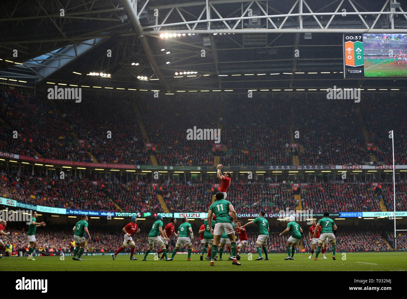 Six nations rugby 2019 general view hi-res stock photography and images ...