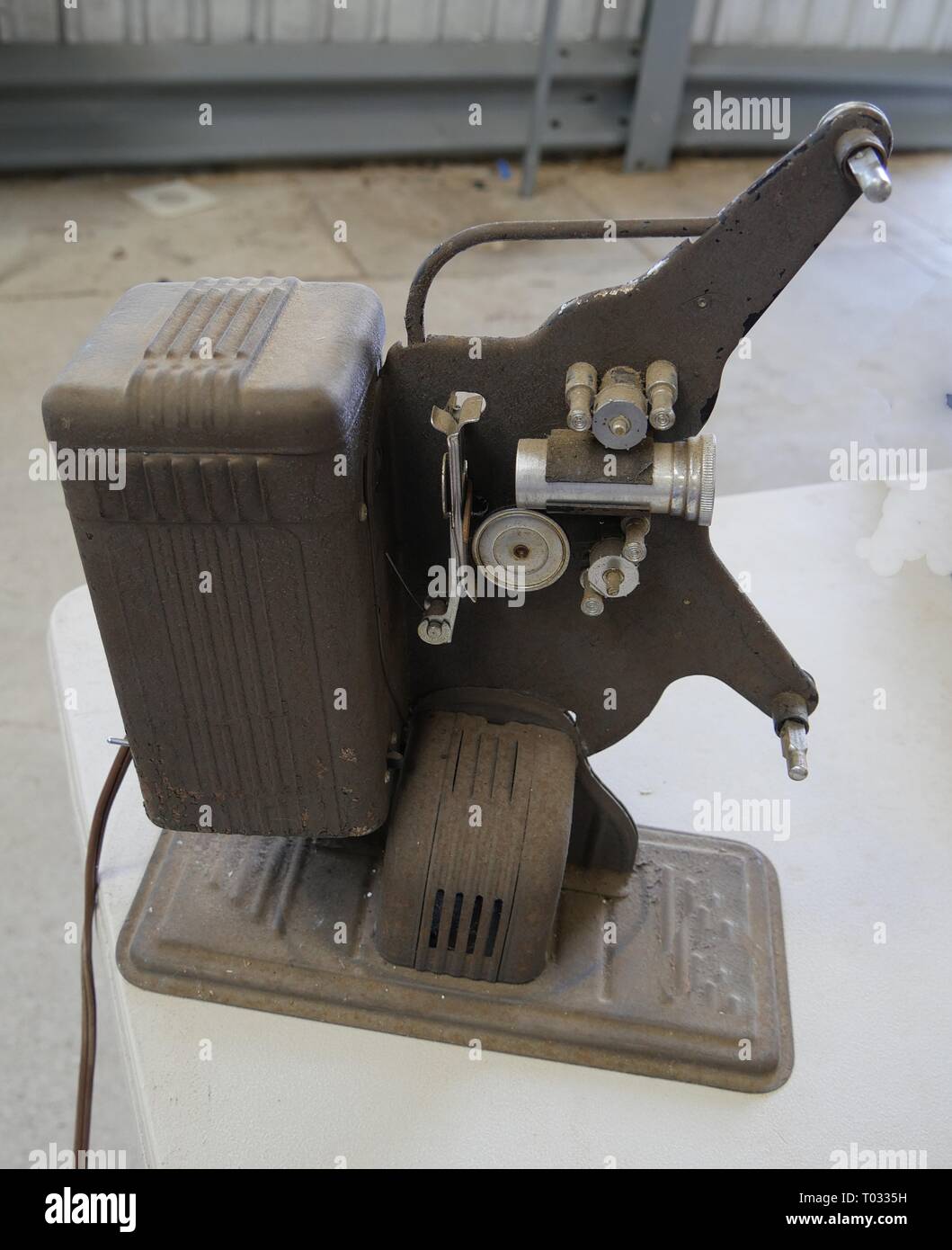 Vintage movie graph movie projector displayed in a flea market Stock ...