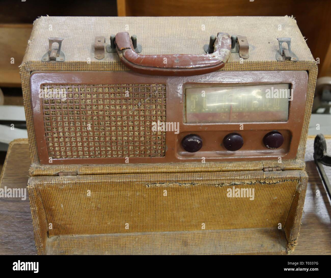 Vintage radio in a wooden box covered with cloth Stock Photo - Alamy