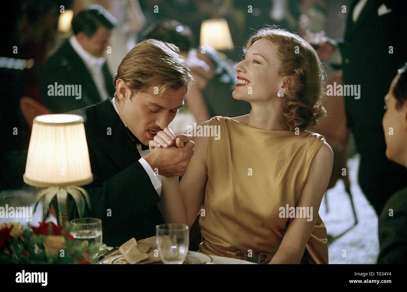 The Aviator Movie 2004 High Resolution Stock Photography and Images - Alamy