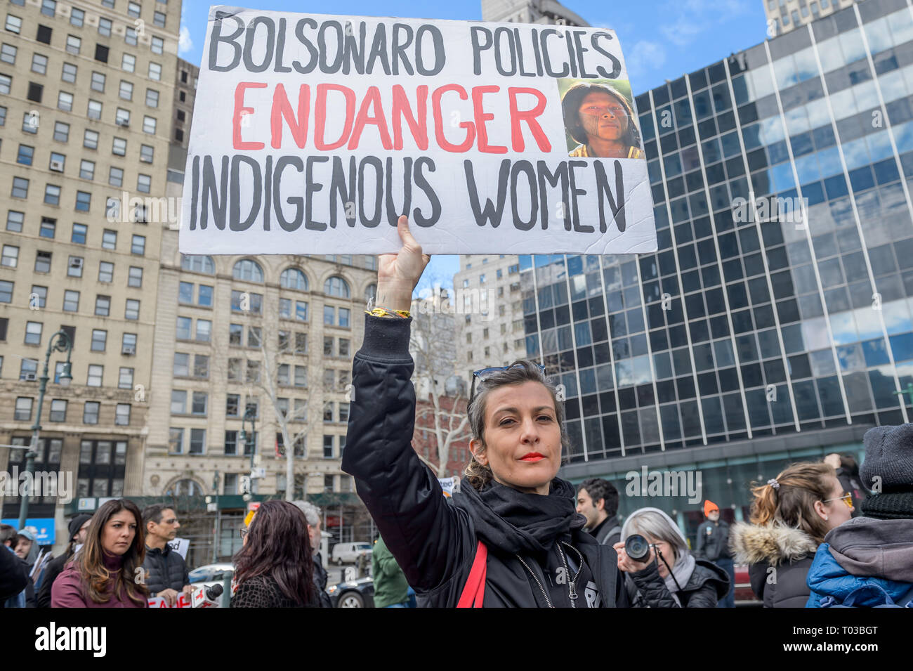 Resist the alt right march hi-res stock photography and images - Alamy