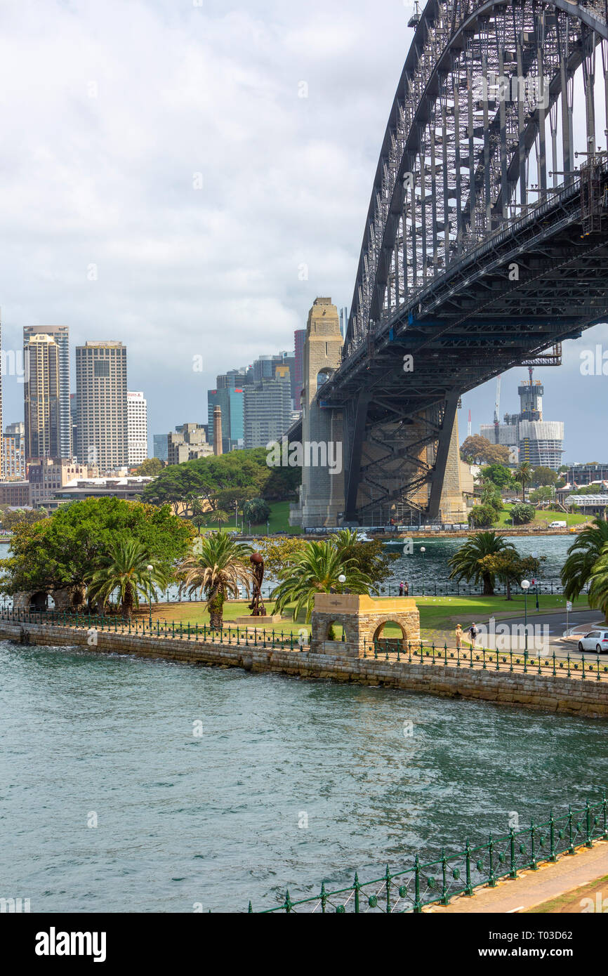 Vertical image of the Sydney harbour bridge , Sydney,Australia Stock ...