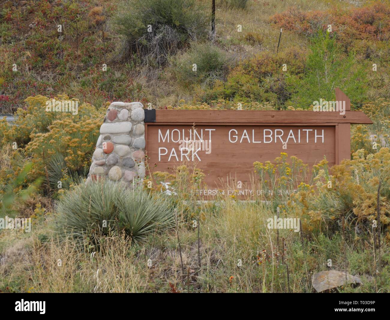 JEFFERSON COUNTY, COLORADO—OCTOBER 2017: Sign by the road to Mount ...