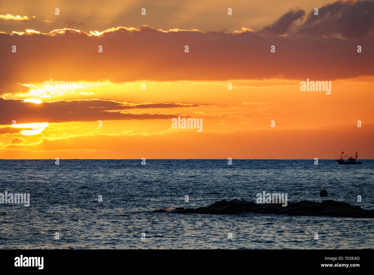 Profile of fishing boat hi-res stock photography and images - Alamy