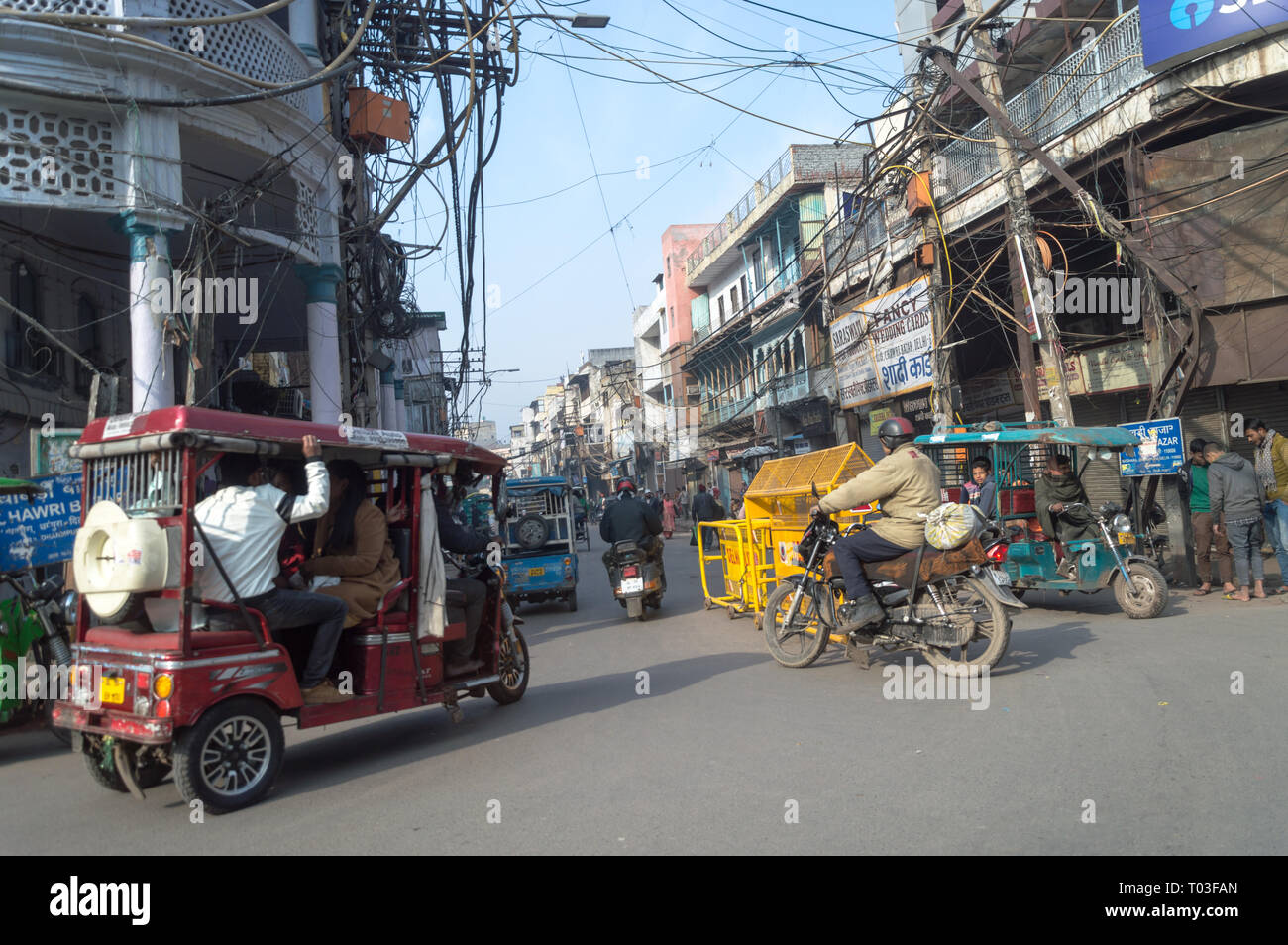 Poor indian street people hi-res stock photography and images - Alamy