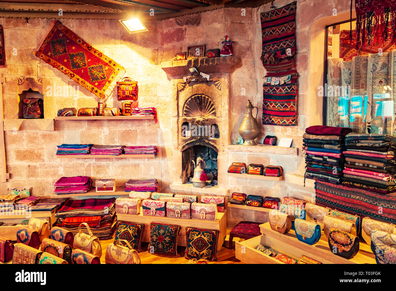 Turkish Fabric Shop Stock Photos & Turkish Fabric Shop Stock Images - Alamy