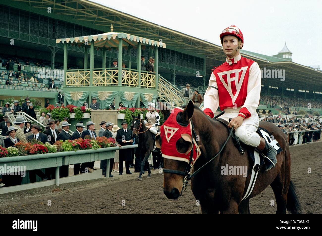 Tobey Maguire Seabiscuit 2003 High Resolution Stock Photography and Images - Alamy