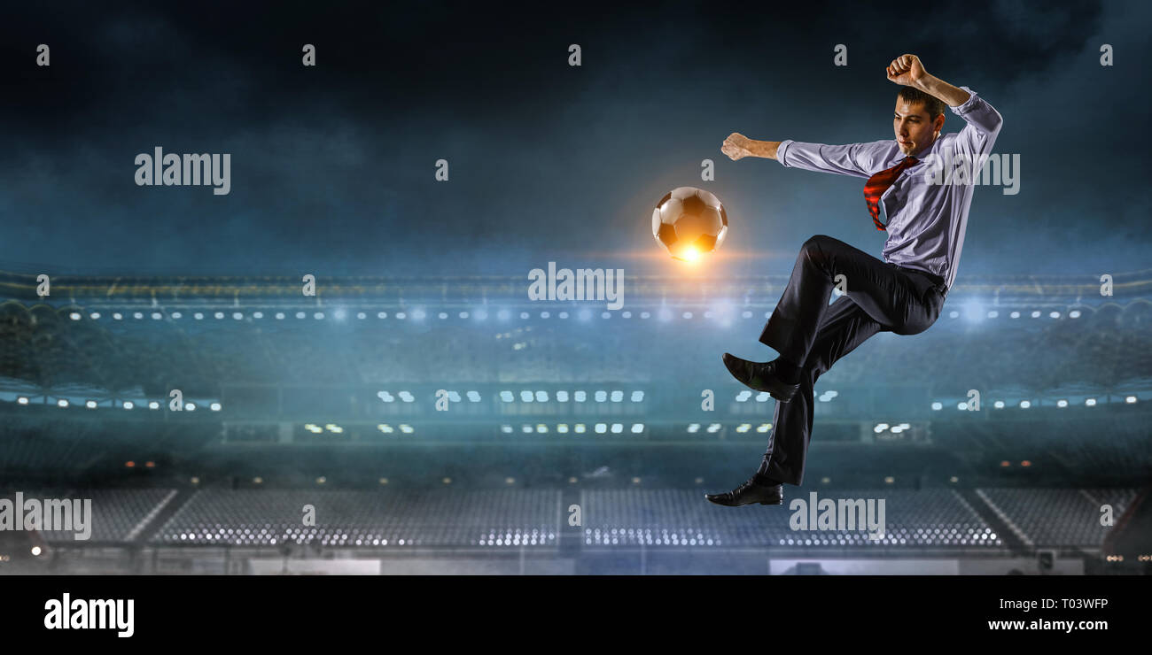 Mixed soccer football team hi-res stock photography and images - Alamy