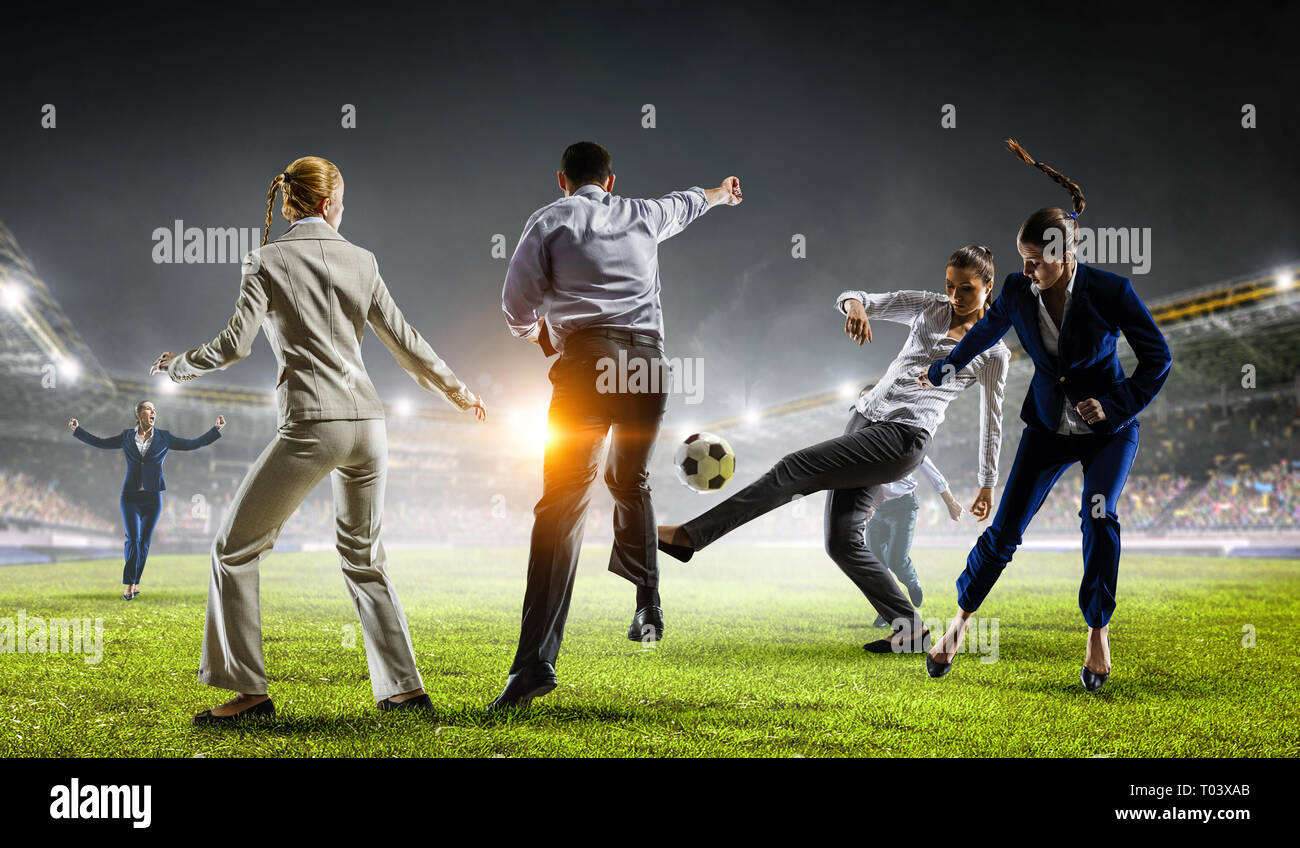 Team games company hi-res stock photography and images - Alamy