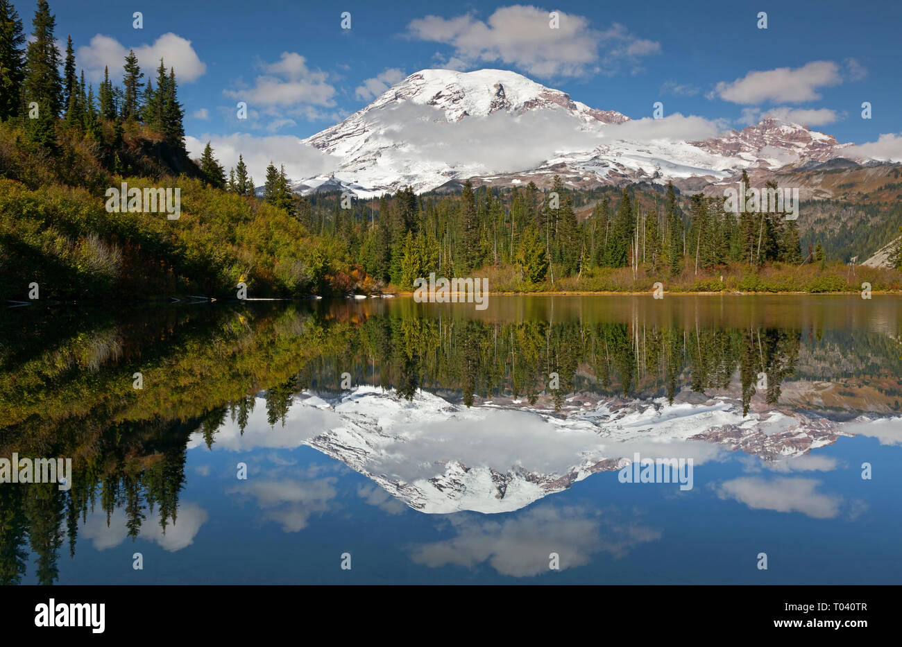 Bench lake mount rainier hi-res stock photography and images - Alamy