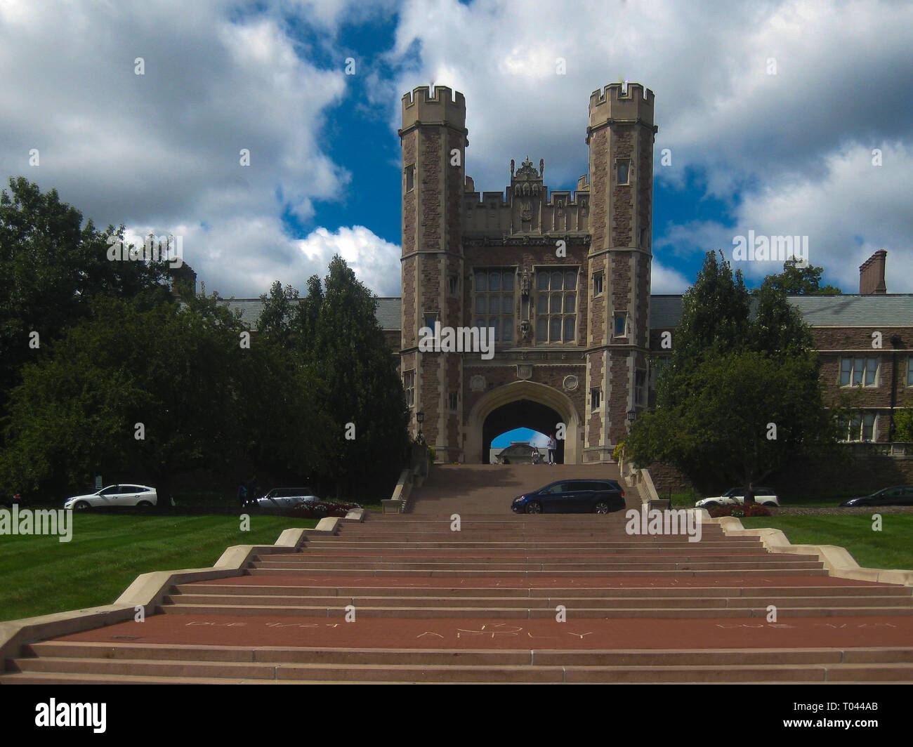 Main university building of Washington Univeristy a high ranked ...