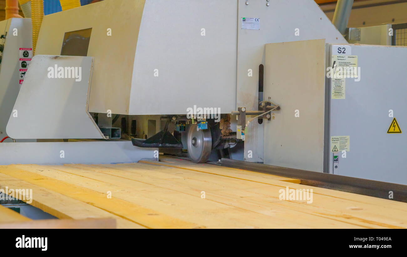Smoothen hi-res stock photography and images - Alamy