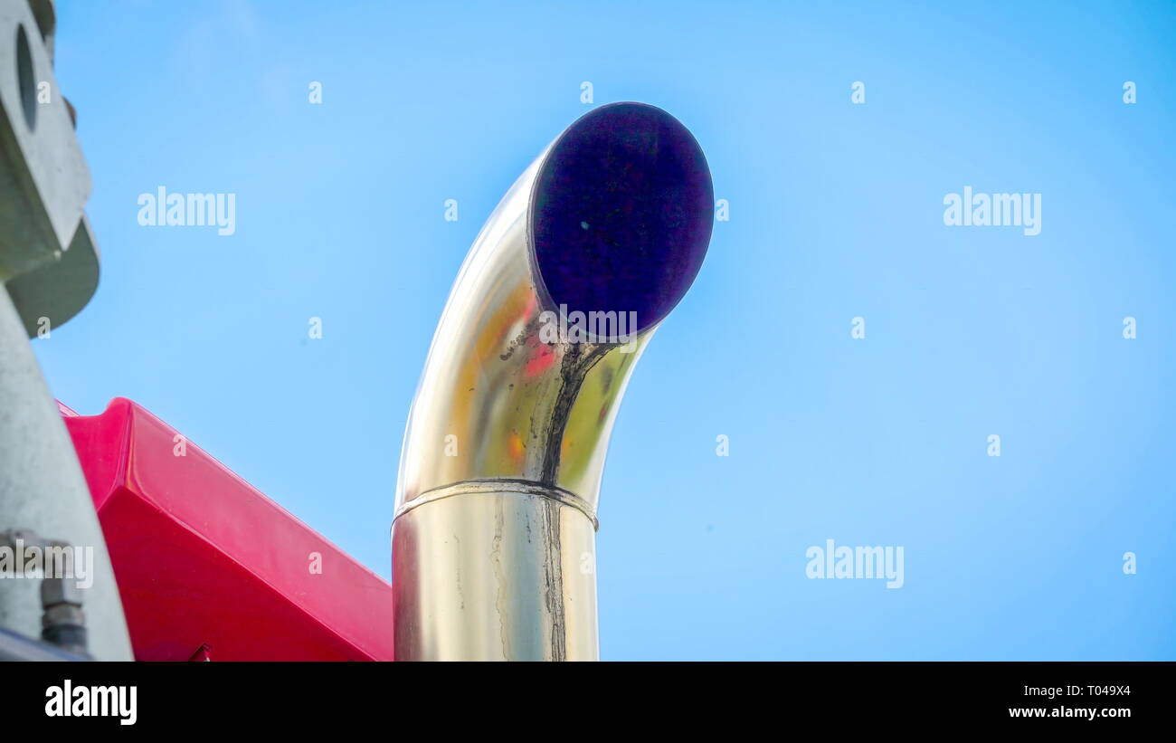 Truck exhaust smoke hi-res stock photography and images - Alamy