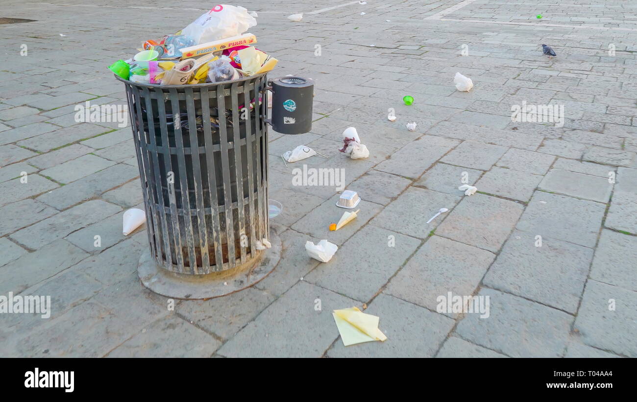 Pollution in venice hi-res stock photography and images - Alamy