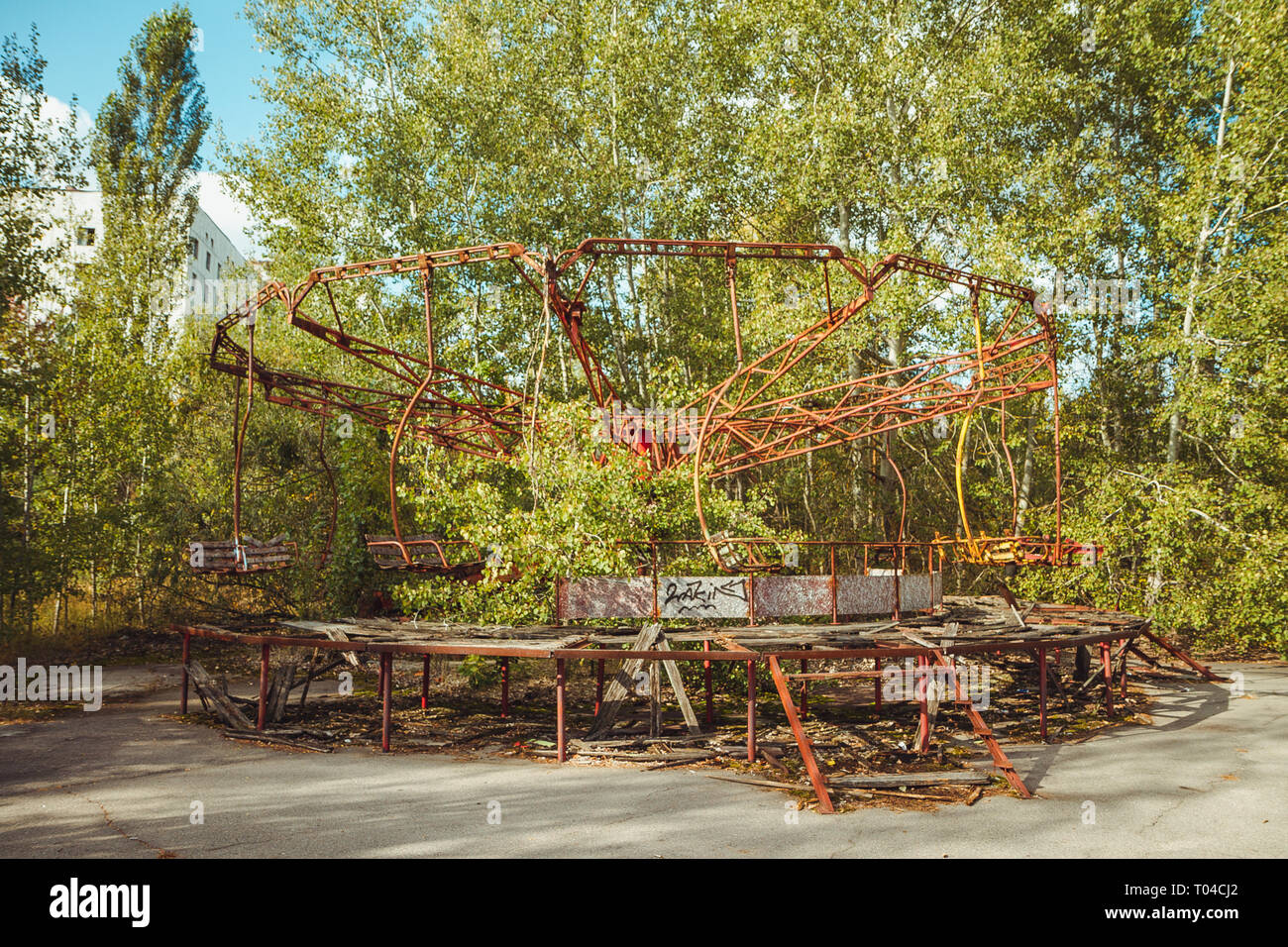 Abandoned amusement park in the city center of Prypiat in Chornobyl ...