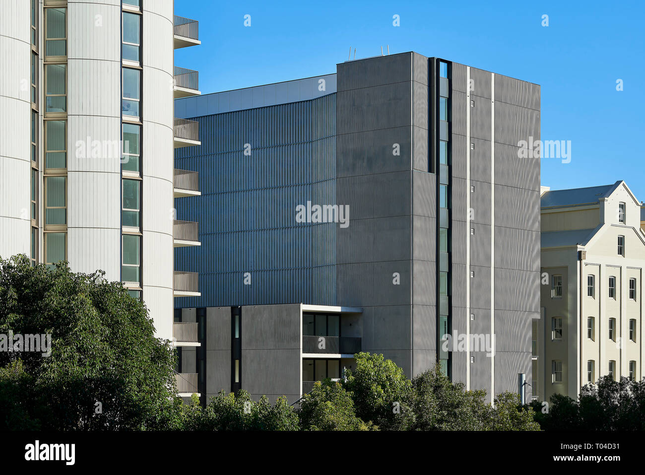 Flour mill building hi-res stock photography and images - Alamy