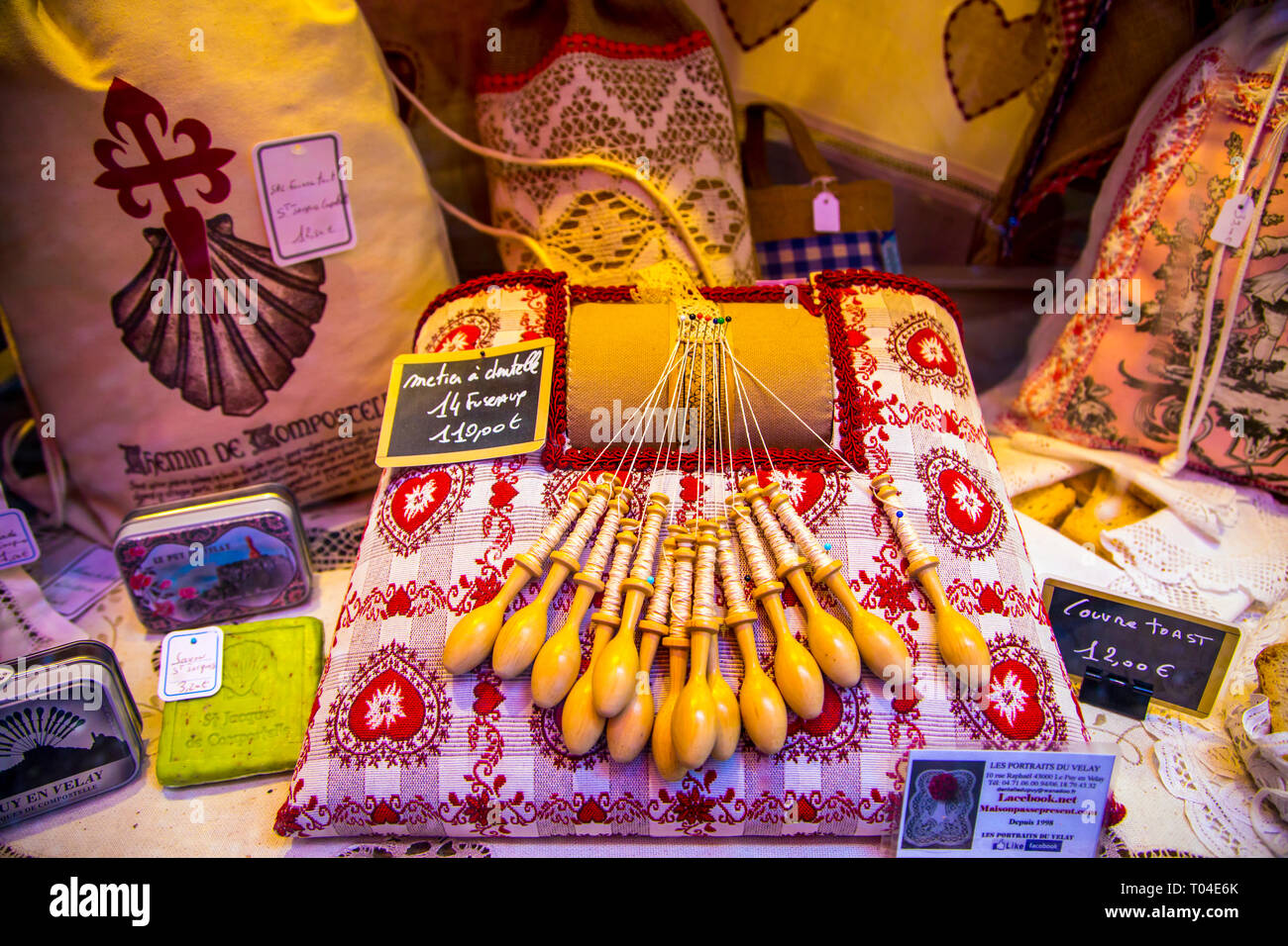 France traditional craft hi-res stock photography and images - Alamy