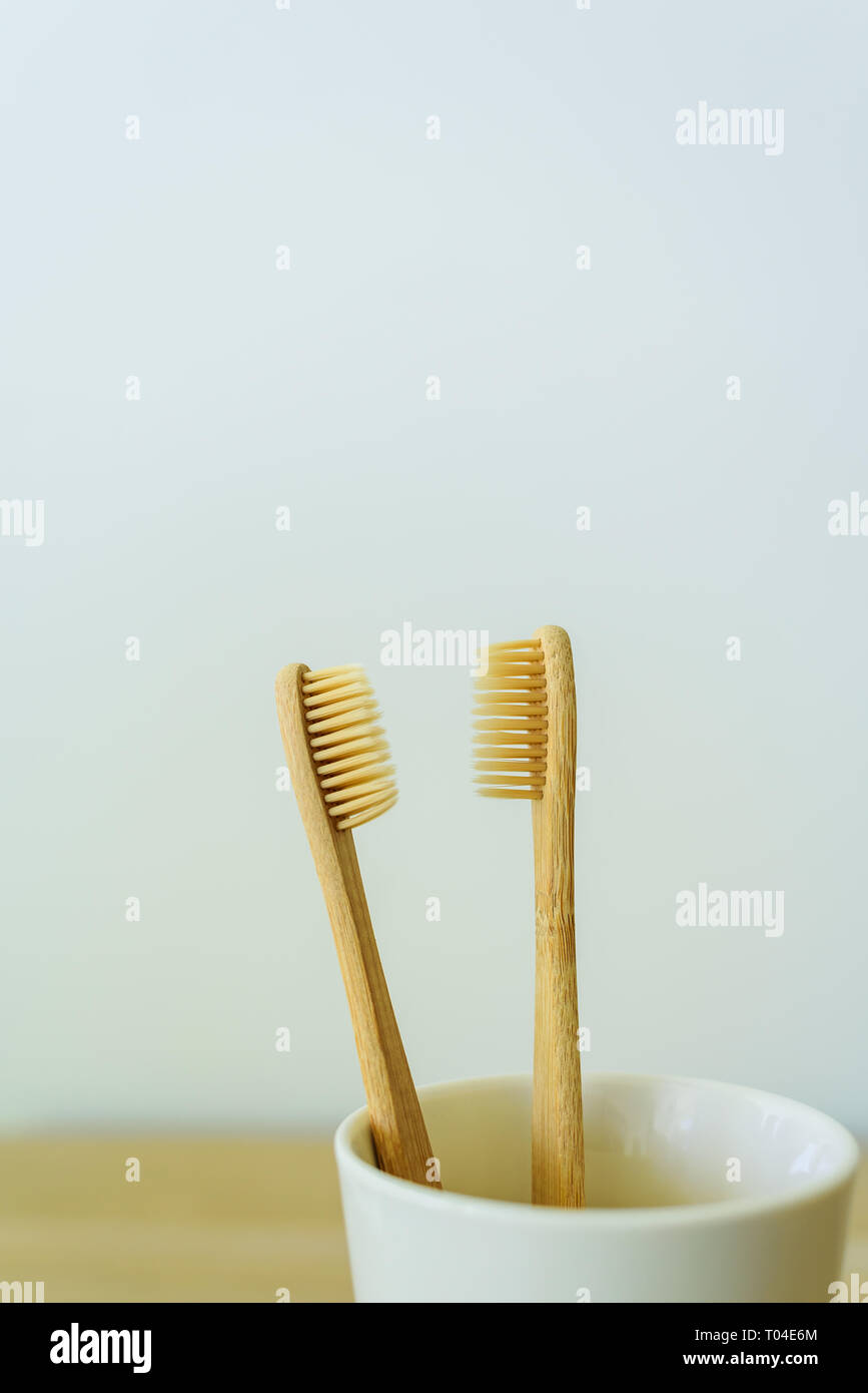 Toothbrush and toothpaste in cup hi-res stock photography and images ...