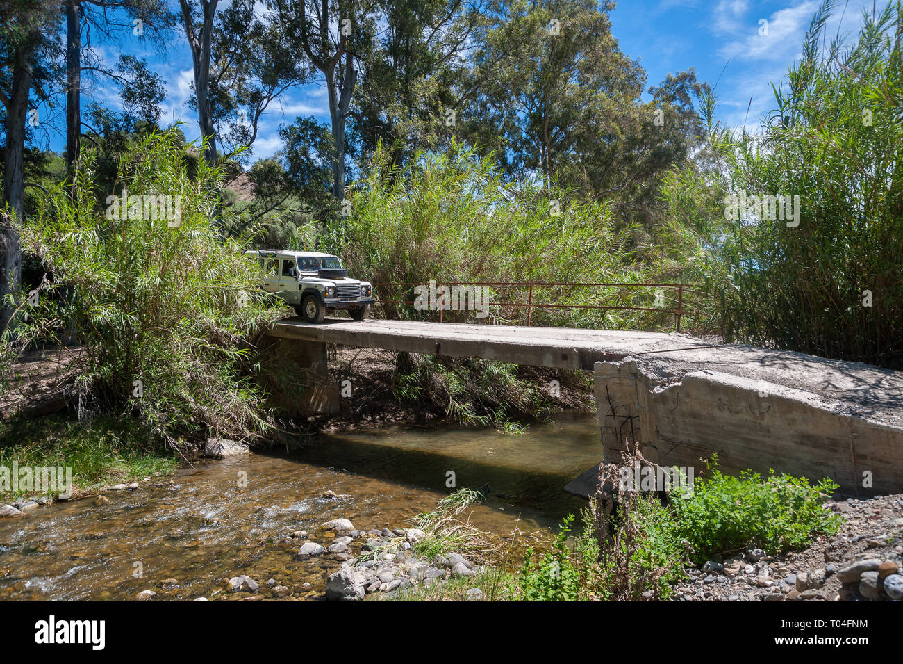 Unsecure hi-res stock photography and images - Alamy