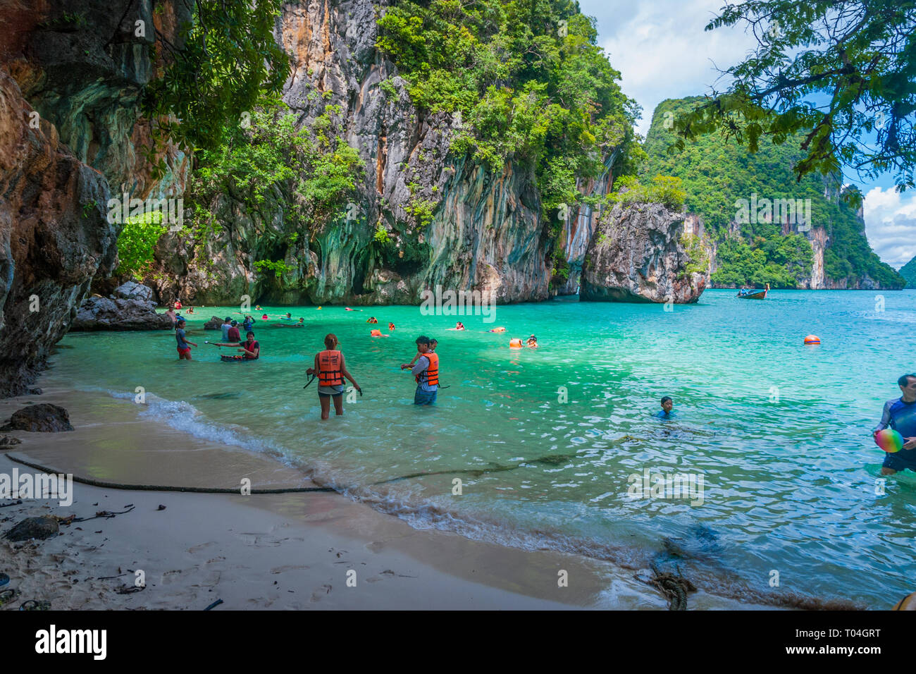 Lao la ding hi-res stock photography and images - Alamy