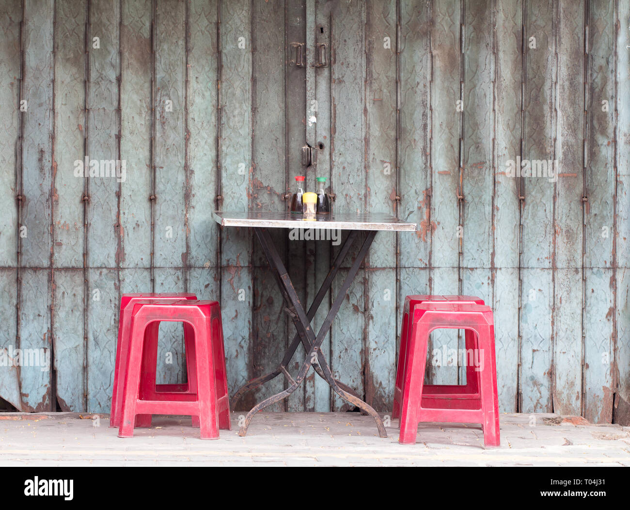 Vietnam wall hi-res stock photography and images - Alamy