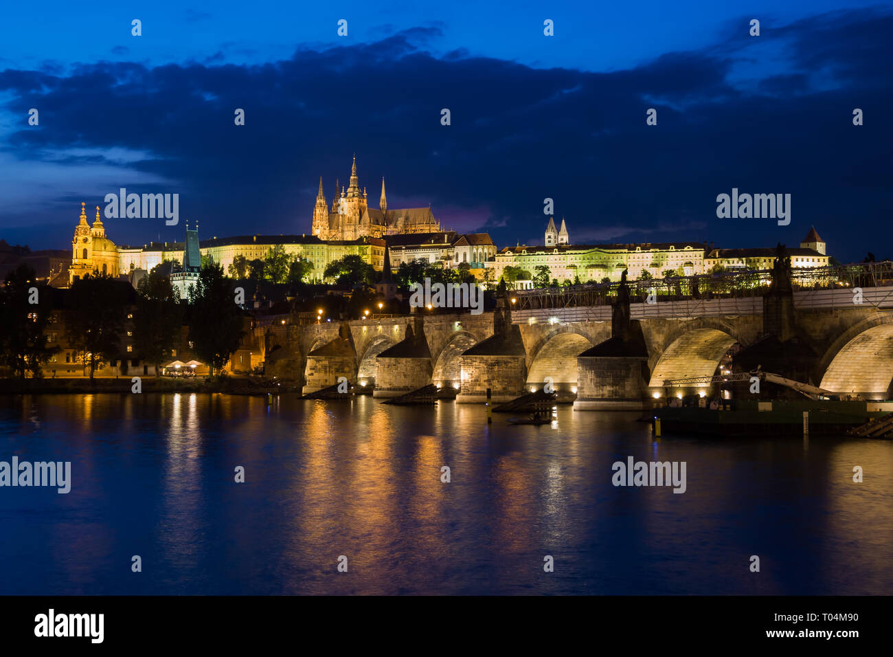 Prague bridge night hi-res stock photography and images - Alamy